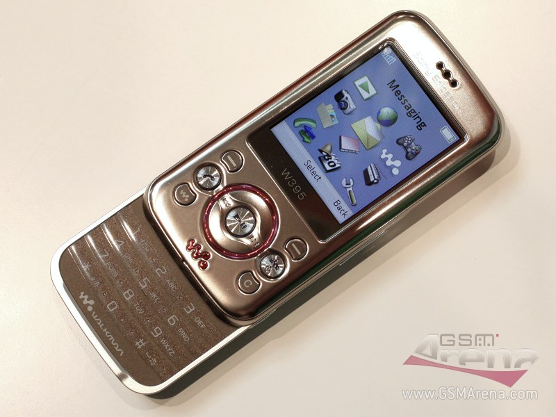 Sony Ericsson W395 pictures, official photos